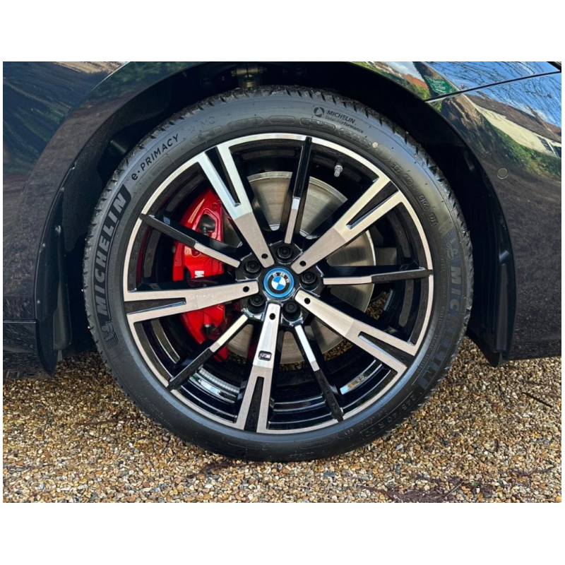 Jante 20" Style 938M en alliage léger pour BMW Série 5 G60 G61 Coté Avant